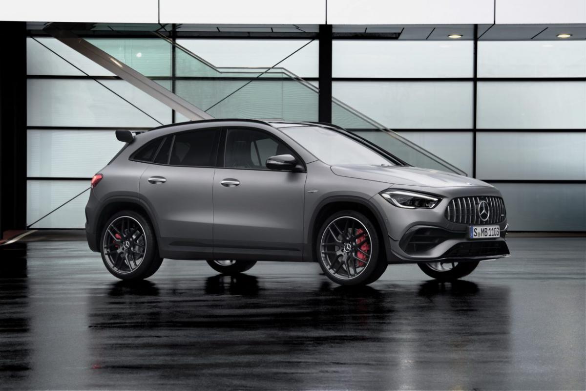 Primul SUV compact cu peste 400 cai putere vine la Geneva, noul ...