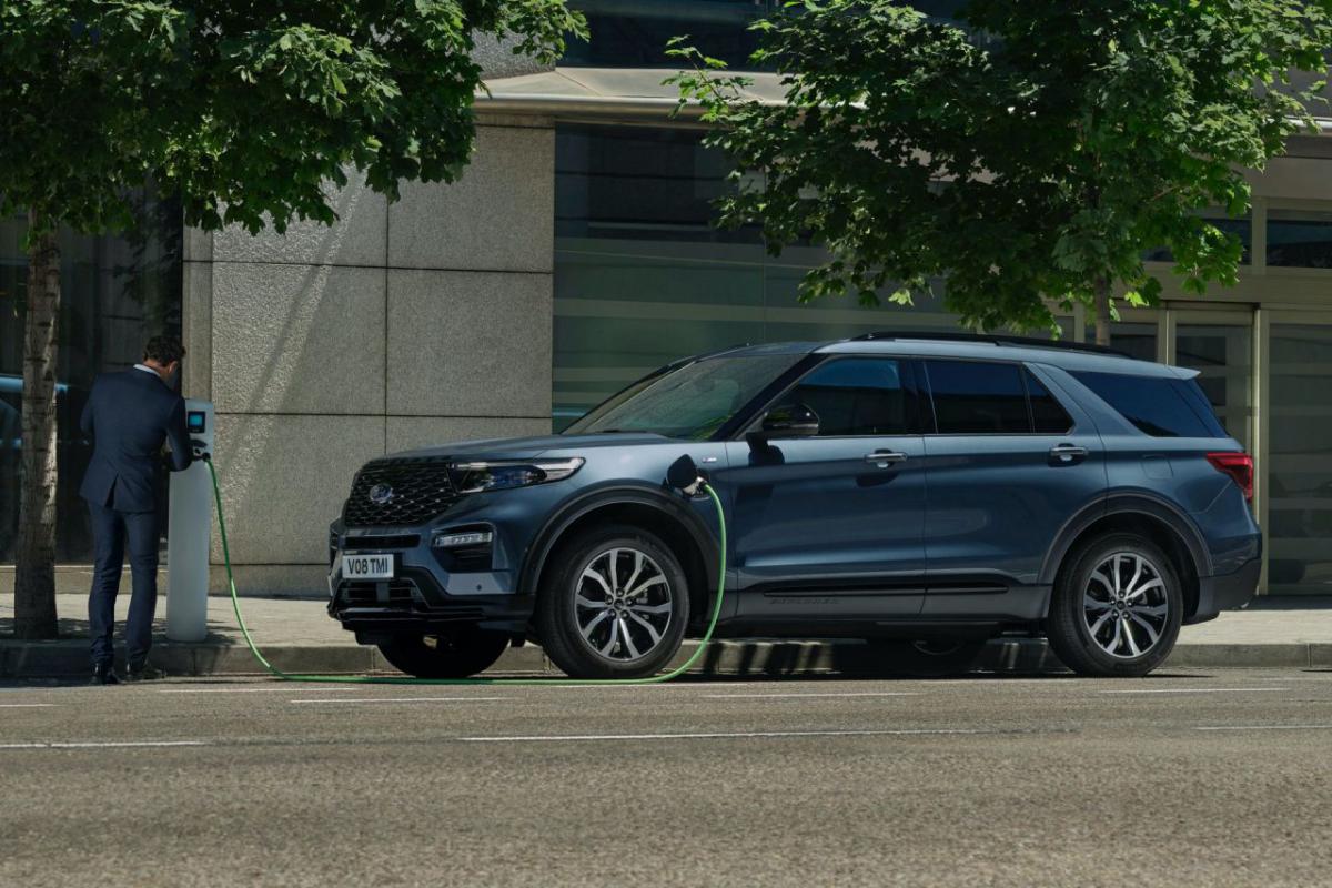 Preț (în Germania): Ford Explorer PHEV 2020 - SuperSpeed