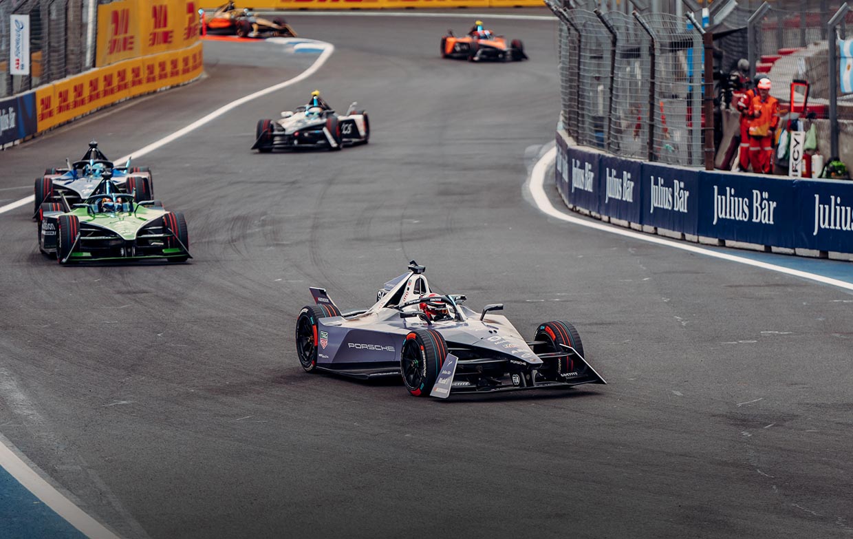 TAG Heuer Porsche câștigă cu Pascal Wehrlein prima cursă din Formula E ...